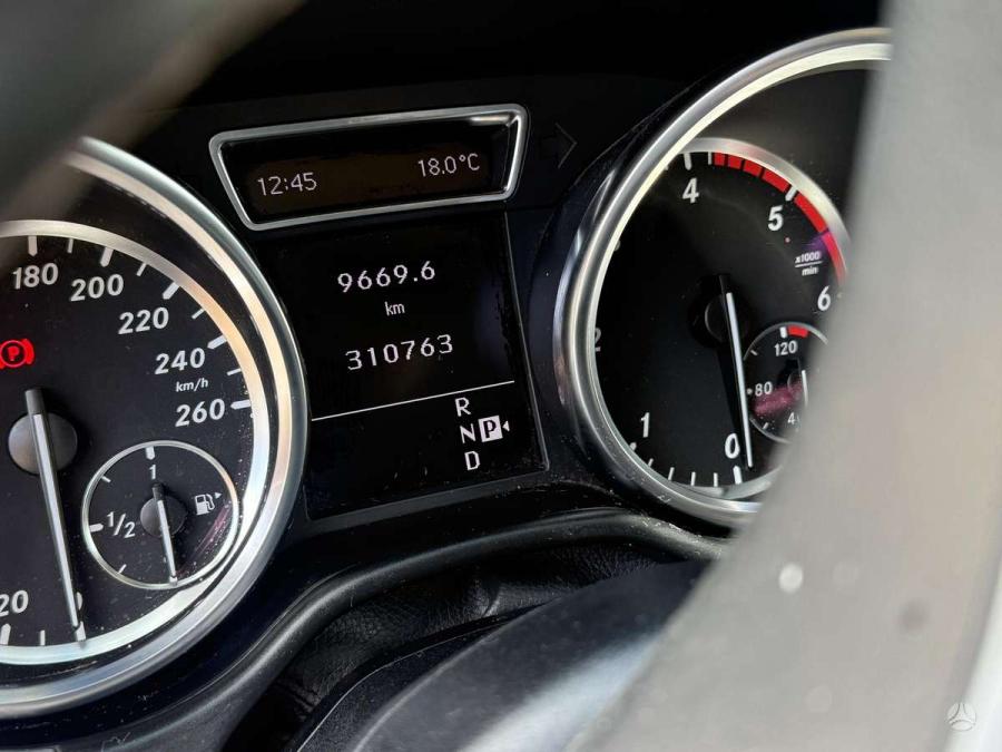 Grey Mercedes-Benz ML 350 2012 in Kaunas, with an engine capacity of 3.00 L and mileage of 311 thousand km for 11000 €, photo 8 on AUTOMOTO.COM.LV