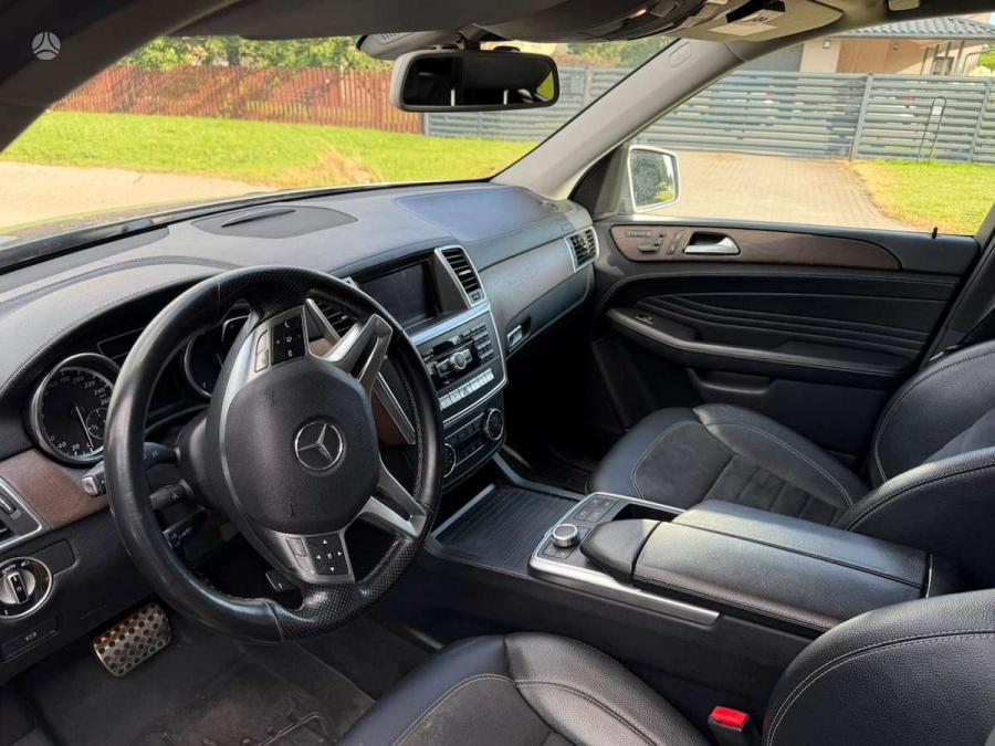Pelēks Mercedes-Benz ML 350 2012 Kauņa, ar dzinēja tilpumu 2.99 L un nobraukumu 368 tūkst. km par 14300 €, foto 5 vietnē AUTOMOTO.COM.LV