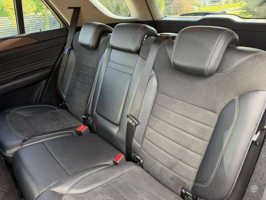 Pelēks Mercedes-Benz ML 350 2012 Kauņa, ar dzinēja tilpumu 2.99 L un nobraukumu 368 tūkst. km par 14300 €, foto 14 vietnē AUTOMOTO.COM.LV
