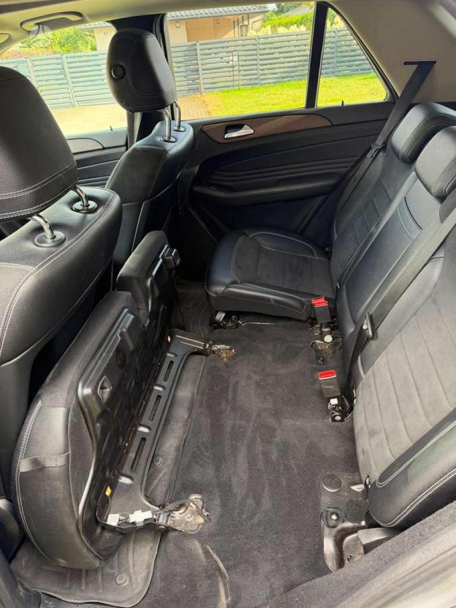 Pelēks Mercedes-Benz ML 350 2012 Kauņa, ar dzinēja tilpumu 2.99 L un nobraukumu 368 tūkst. km par 14300 €, foto 15 vietnē AUTOMOTO.COM.LV