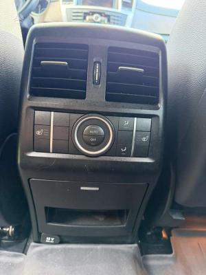 Pelēks Mercedes-Benz ML 350 2012 Kauņa, ar dzinēja tilpumu 2.99 L un nobraukumu 368 tūkst. km par 14300 €, foto 25 vietnē AUTOMOTO.COM.LV