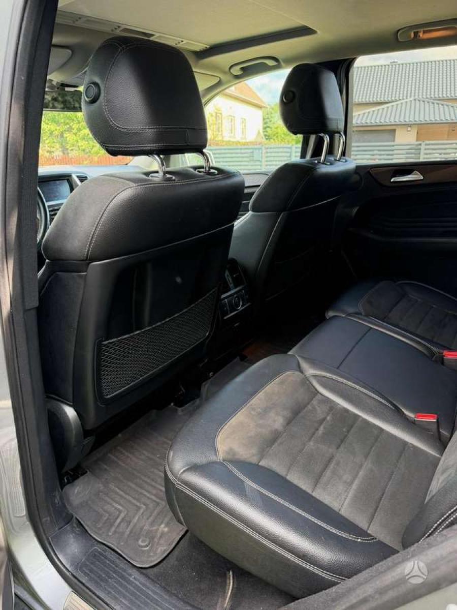 Pelēks Mercedes-Benz ML 350 2012 Kauņa, ar dzinēja tilpumu 2.99 L un nobraukumu 368 tūkst. km par 14300 €, foto 26 vietnē AUTOMOTO.COM.LV