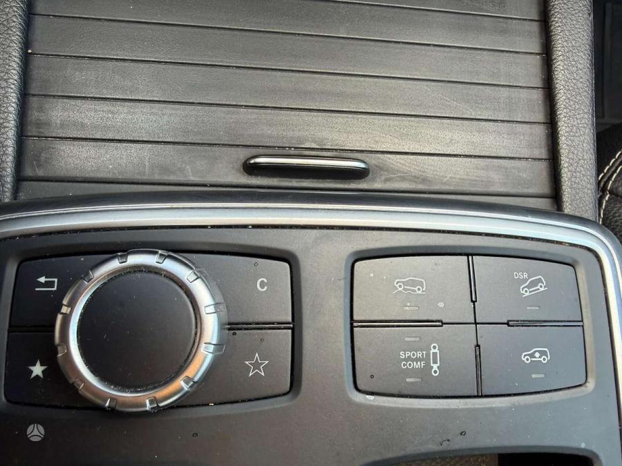 Pelēks Mercedes-Benz ML 350 2012 Kauņa, ar dzinēja tilpumu 2.99 L un nobraukumu 368 tūkst. km par 14300 €, foto 27 vietnē AUTOMOTO.COM.LV