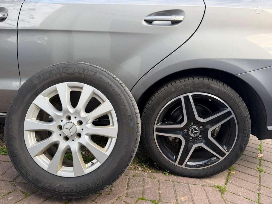 Pelēks Mercedes-Benz ML 350 2012 Kauņa, ar dzinēja tilpumu 2.99 L un nobraukumu 368 tūkst. km par 14300 €, foto 32 vietnē AUTOMOTO.COM.LV