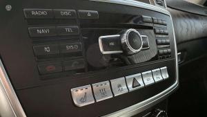 Pelēks Mercedes-Benz ML 350 2012 Marijampole, ar dzinēja tilpumu 2.99 L un nobraukumu 291 tūkst. km par 12850 €, foto 22 vietnē AUTOMOTO.COM.LV