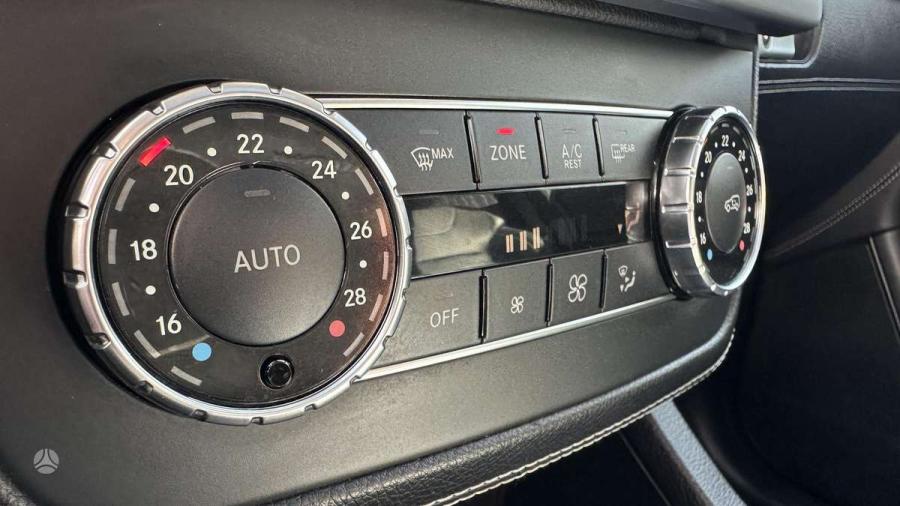 Pelēks Mercedes-Benz ML 350 2012 Marijampole, ar dzinēja tilpumu 2.99 L un nobraukumu 291 tūkst. km par 12850 €, foto 23 vietnē AUTOMOTO.COM.LV