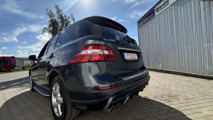 Pelēks Mercedes-Benz ML 350 2012 Marijampole, ar dzinēja tilpumu 2.99 L un nobraukumu 291 tūkst. km par 12850 €, foto 29 vietnē AUTOMOTO.COM.LV