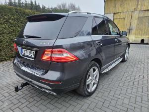 Pelēks Mercedes-Benz ML 350 2013 Jurbarkas, ar dzinēja tilpumu 2.99 L un nobraukumu 270 tūkst. km par 11900 €, foto 4 vietnē AUTOMOTO.COM.LV