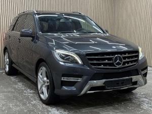 Pelēks Mercedes-Benz ML 350 2013 Marijampole, ar dzinēja tilpumu 2.99 L un nobraukumu 284 tūkst. km par 16450 €, foto  vietnē AUTOMOTO.COM.LV