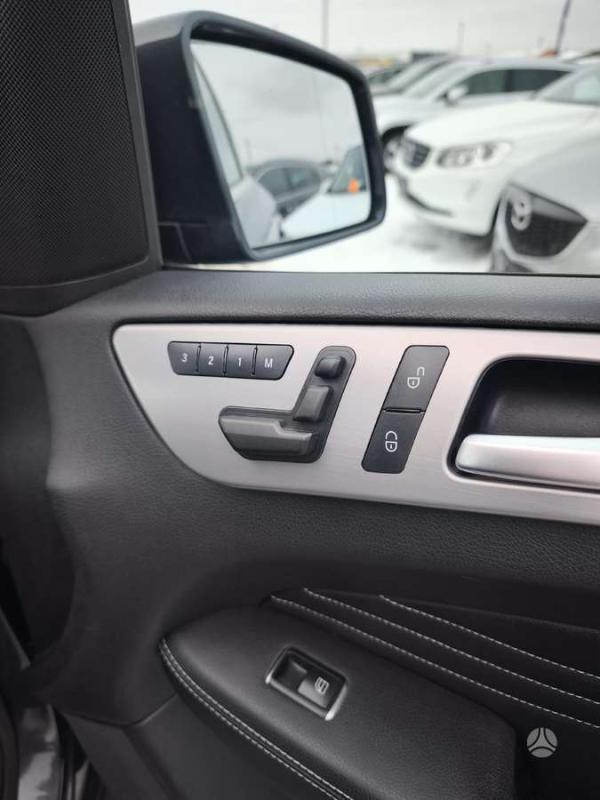 Pelēks Mercedes-Benz ML 350 2013 Viļņa, ar dzinēja tilpumu 3.00 L un nobraukumu 276 tūkst. km par 14350 €, foto 11 vietnē AUTOMOTO.COM.LV