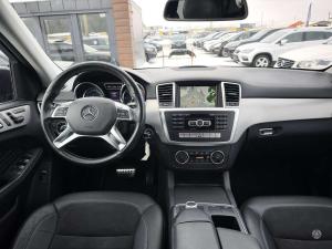 Pelēks Mercedes-Benz ML 350 2013 Viļņa, ar dzinēja tilpumu 3.00 L un nobraukumu 276 tūkst. km par 14350 €, foto 16 vietnē AUTOMOTO.COM.LV