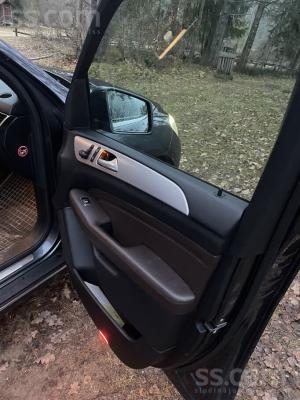 Pelēks Mercedes-Benz ML 350 2013 Cēsis, ar dzinēja tilpumu 3.00 L un nobraukumu 316 tūkst. km par 14000 €, foto 13 vietnē AUTOMOTO.COM.LV
