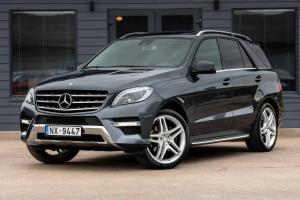 Pelēks Mercedes-Benz ML 350 2013 Jelgava, ar dzinēja tilpumu 3.00 L un nobraukumu 230 tūkst. km par 18950 €, foto 4 vietnē AUTOMOTO.COM.LV