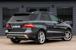 Pelēks Mercedes-Benz ML 350 2013 Jelgava, ar dzinēja tilpumu 3.00 L un nobraukumu 230 tūkst. km par 18950 €, foto 5 vietnē AUTOMOTO.COM.LV