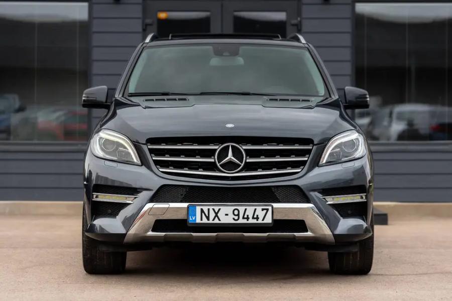 Pelēks Mercedes-Benz ML 350 2013 Jelgava, ar dzinēja tilpumu 3.00 L un nobraukumu 230 tūkst. km par 18950 €, foto 6 vietnē AUTOMOTO.COM.LV