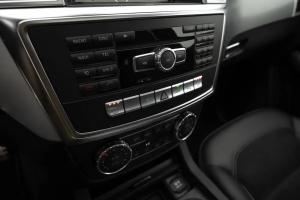 Pelēks Mercedes-Benz ML 350 2013 Jelgava, ar dzinēja tilpumu 3.00 L un nobraukumu 230 tūkst. km par 18950 €, foto 16 vietnē AUTOMOTO.COM.LV