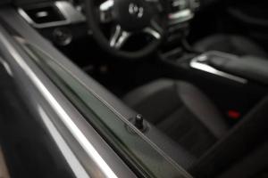 Pelēks Mercedes-Benz ML 350 2013 Jelgava, ar dzinēja tilpumu 3.00 L un nobraukumu 230 tūkst. km par 18950 €, foto 19 vietnē AUTOMOTO.COM.LV