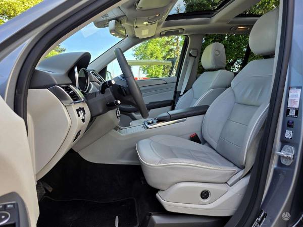 Pelēks Mercedes-Benz ML 350 2013 Tauragė, ar dzinēja tilpumu 2.99 L un nobraukumu 288 tūkst. km par 12700 €, foto 9 vietnē AUTOMOTO.COM.LV