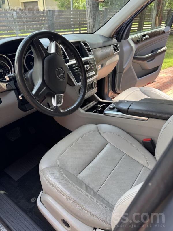 Pelēks Mercedes-Benz ML 350 2013 Rīga, ar dzinēja tilpumu 3.50 L un nobraukumu 182 tūkst. km par 16700 €, foto 8 vietnē AUTOMOTO.COM.LV
