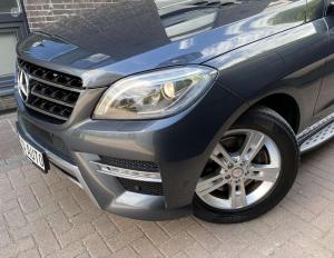 Grey Mercedes-Benz ML 350 2013 in Marijampole, with an engine capacity of 2.99 L and mileage of 260 thousand km for 14850 €, photo 12 on AUTOMOTO.COM.LV