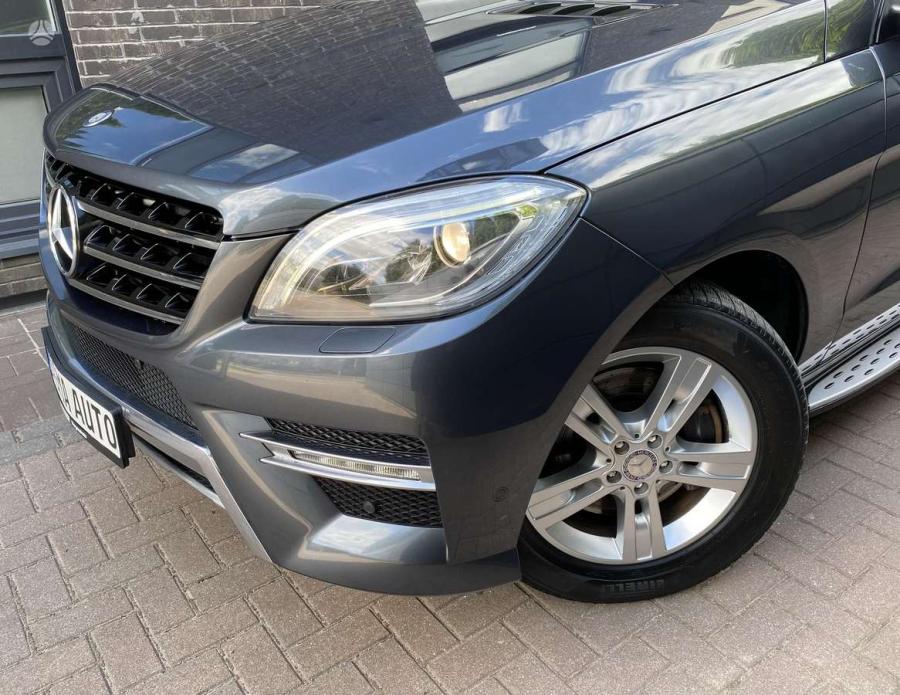 Grey Mercedes-Benz ML 350 2013 in Marijampole, with an engine capacity of 2.99 L and mileage of 260 thousand km for 14850 €, photo 12 on AUTOMOTO.COM.LV