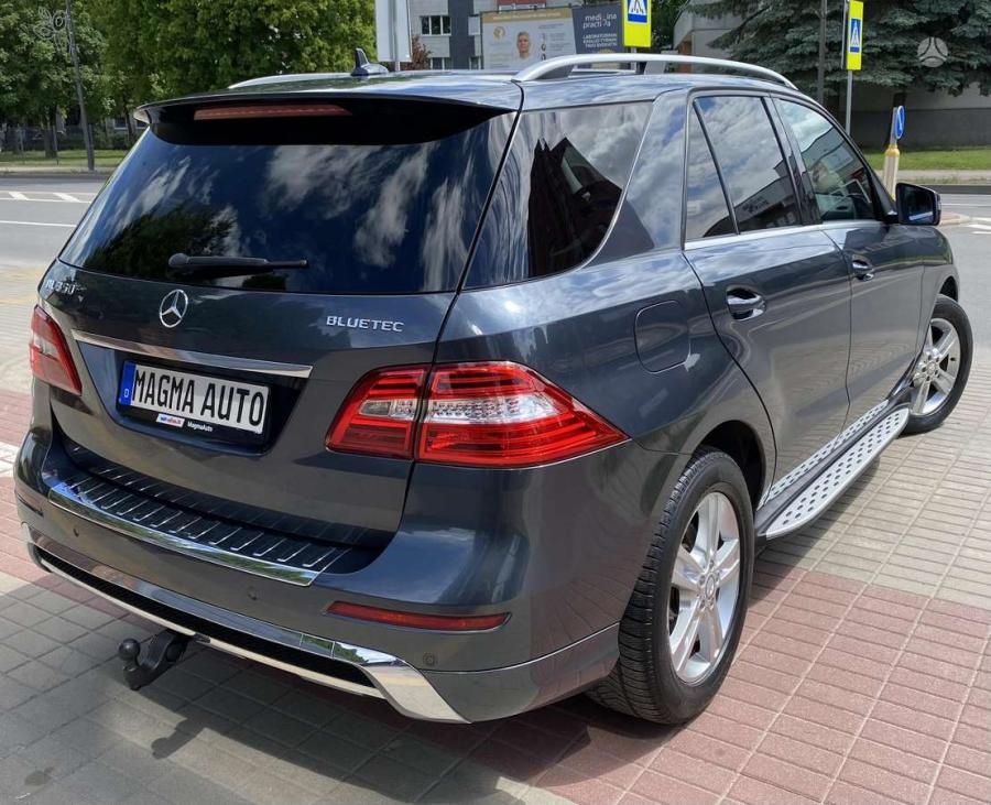 Grey Mercedes-Benz ML 350 2013 in Marijampole, with an engine capacity of 2.99 L and mileage of 260 thousand km for 14850 €, photo 17 on AUTOMOTO.COM.LV
