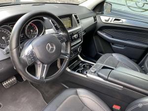 Grey Mercedes-Benz ML 350 2013 in Marijampole, with an engine capacity of 2.99 L and mileage of 260 thousand km for 14850 €, photo 31 on AUTOMOTO.COM.LV