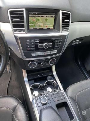 Grey Mercedes-Benz ML 350 2013 in Marijampole, with an engine capacity of 2.99 L and mileage of 260 thousand km for 14850 €, photo 36 on AUTOMOTO.COM.LV