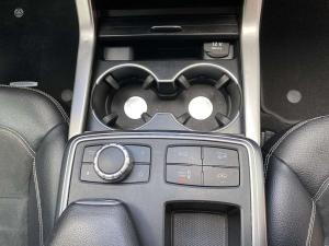 Grey Mercedes-Benz ML 350 2013 in Marijampole, with an engine capacity of 2.99 L and mileage of 260 thousand km for 14850 €, photo 44 on AUTOMOTO.COM.LV
