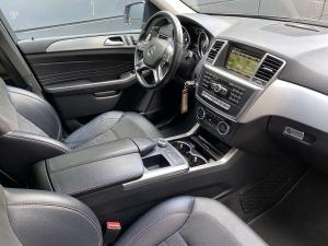 Grey Mercedes-Benz ML 350 2013 in Marijampole, with an engine capacity of 2.99 L and mileage of 260 thousand km for 14850 €, photo 45 on AUTOMOTO.COM.LV