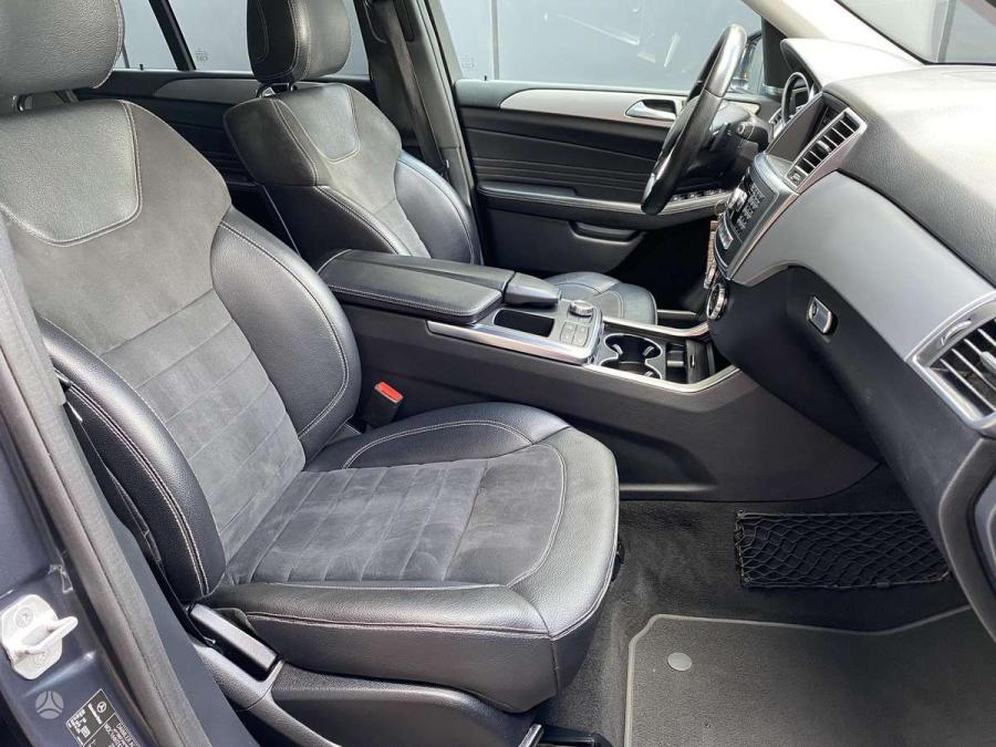 Grey Mercedes-Benz ML 350 2013 in Marijampole, with an engine capacity of 2.99 L and mileage of 260 thousand km for 14850 €, photo 46 on AUTOMOTO.COM.LV