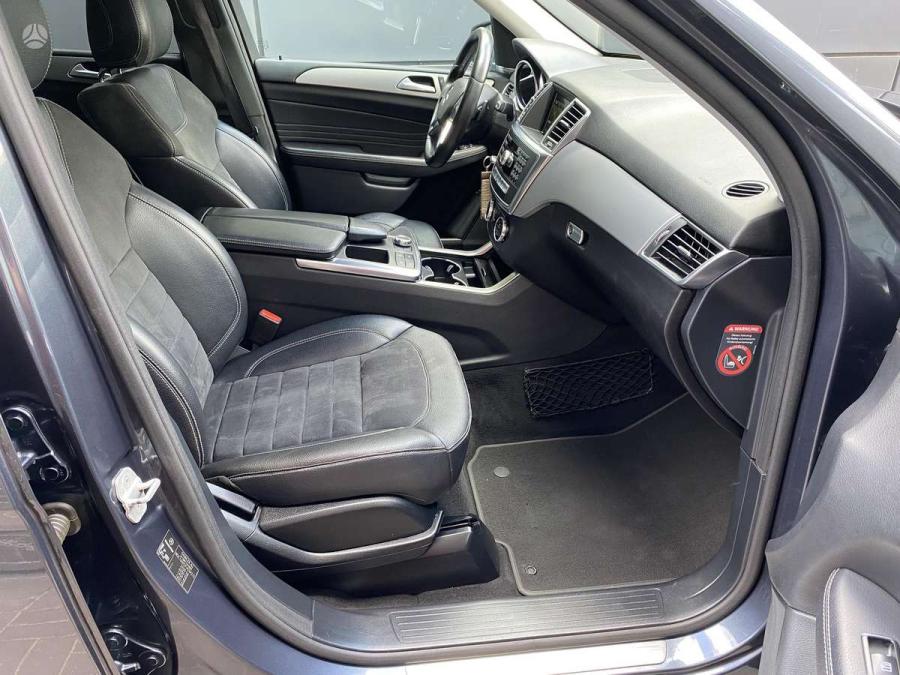 Grey Mercedes-Benz ML 350 2013 in Marijampole, with an engine capacity of 2.99 L and mileage of 260 thousand km for 14850 €, photo 47 on AUTOMOTO.COM.LV