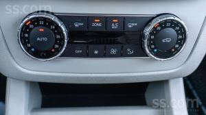 Grey Mercedes-Benz ML 350 2013 in Riga, with an engine capacity of 3.00 L and mileage of 299 thousand km for 12490 €, photo 17 on AUTOMOTO.COM.LV