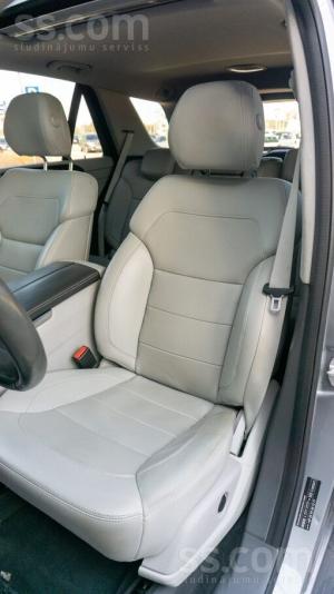 Grey Mercedes-Benz ML 350 2013 in Riga, with an engine capacity of 3.00 L and mileage of 299 thousand km for 12490 €, photo 30 on AUTOMOTO.COM.LV