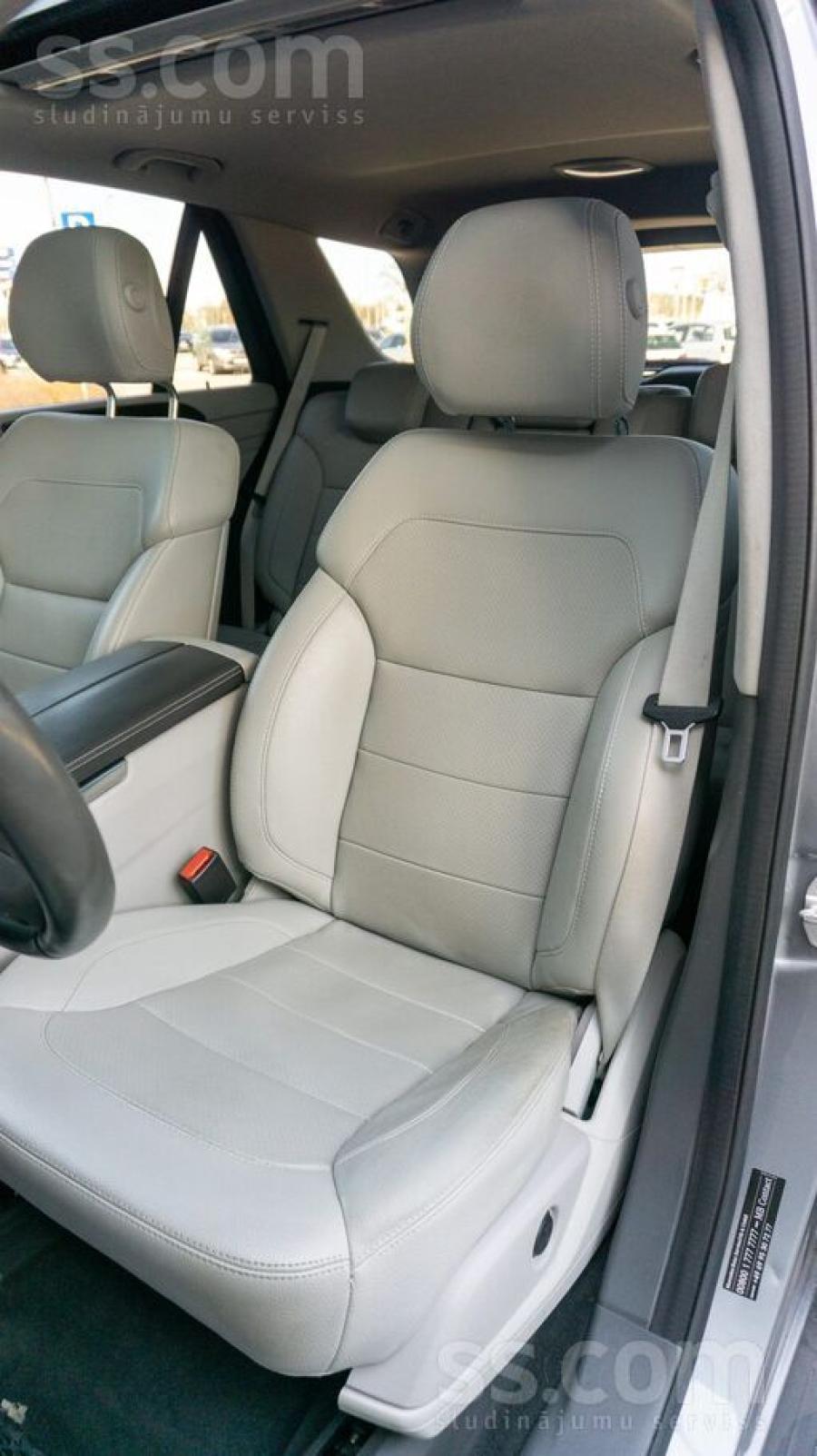 Grey Mercedes-Benz ML 350 2013 in Riga, with an engine capacity of 3.00 L and mileage of 299 thousand km for 12490 €, photo 30 on AUTOMOTO.COM.LV