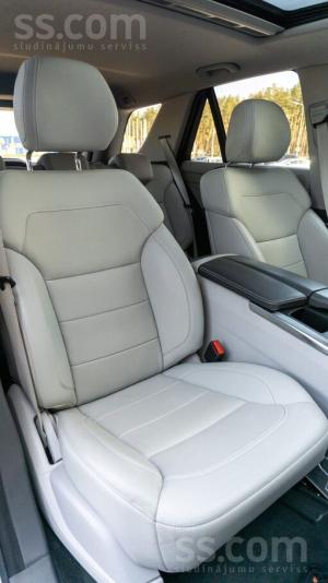 Grey Mercedes-Benz ML 350 2013 in Riga, with an engine capacity of 3.00 L and mileage of 299 thousand km for 12490 €, photo 31 on AUTOMOTO.COM.LV