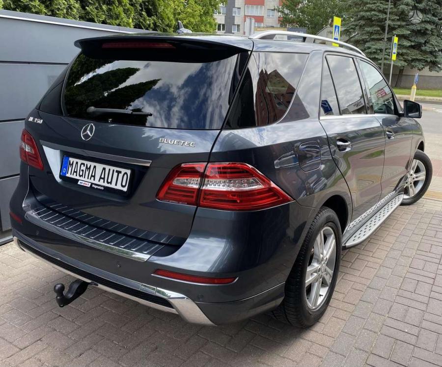 Pelēks Mercedes-Benz ML 350 2013 Marijampole, ar dzinēja tilpumu 2.99 L un nobraukumu 260 tūkst. km par 14999 €, foto 17 vietnē AUTOMOTO.COM.LV