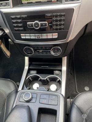 Pelēks Mercedes-Benz ML 350 2013 Marijampole, ar dzinēja tilpumu 2.99 L un nobraukumu 260 tūkst. km par 14999 €, foto 38 vietnē AUTOMOTO.COM.LV