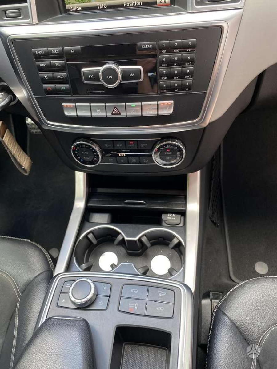 Pelēks Mercedes-Benz ML 350 2013 Marijampole, ar dzinēja tilpumu 2.99 L un nobraukumu 260 tūkst. km par 14999 €, foto 38 vietnē AUTOMOTO.COM.LV
