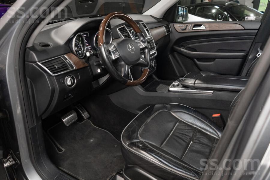 Pelēks Mercedes-Benz ML 350 2013 Rīga, ar dzinēja tilpumu 3.00 L un nobraukumu 311 tūkst. km par 16000 €, foto 10 vietnē AUTOMOTO.COM.LV