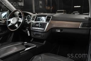 Pelēks Mercedes-Benz ML 350 2013 Rīga, ar dzinēja tilpumu 3.00 L un nobraukumu 311 tūkst. km par 16000 €, foto 13 vietnē AUTOMOTO.COM.LV