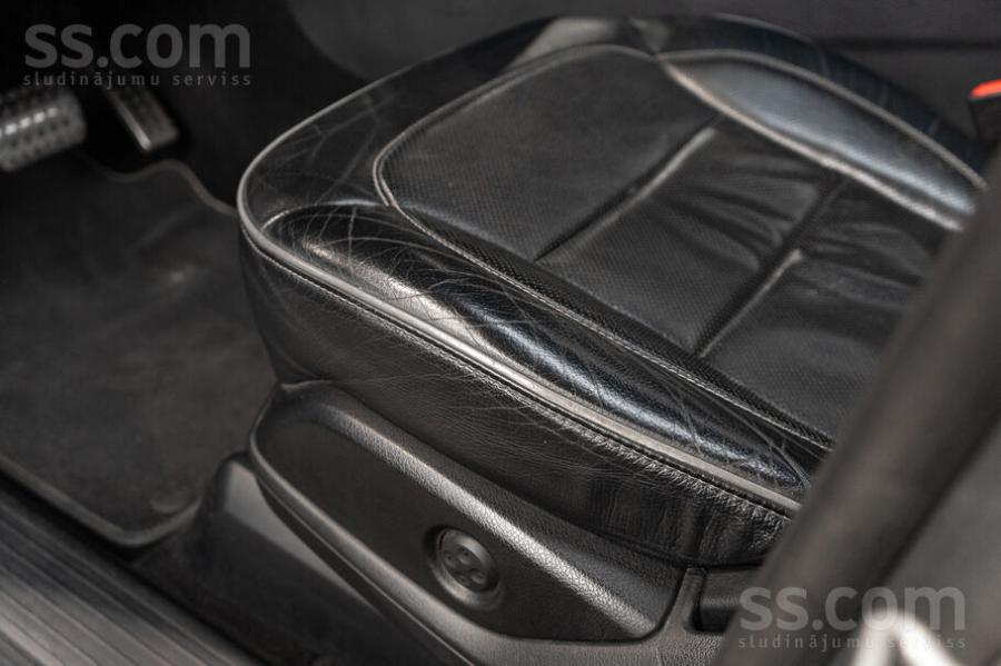 Pelēks Mercedes-Benz ML 350 2013 Rīga, ar dzinēja tilpumu 3.00 L un nobraukumu 311 tūkst. km par 16000 €, foto 18 vietnē AUTOMOTO.COM.LV