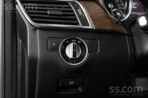 Pelēks Mercedes-Benz ML 350 2013 Rīga, ar dzinēja tilpumu 3.00 L un nobraukumu 311 tūkst. km par 16000 €, foto 19 vietnē AUTOMOTO.COM.LV
