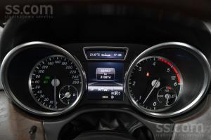 Pelēks Mercedes-Benz ML 350 2013 Rīga, ar dzinēja tilpumu 3.00 L un nobraukumu 311 tūkst. km par 16000 €, foto 20 vietnē AUTOMOTO.COM.LV