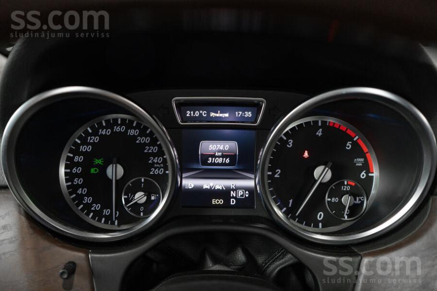 Pelēks Mercedes-Benz ML 350 2013 Rīga, ar dzinēja tilpumu 3.00 L un nobraukumu 311 tūkst. km par 16000 €, foto 20 vietnē AUTOMOTO.COM.LV