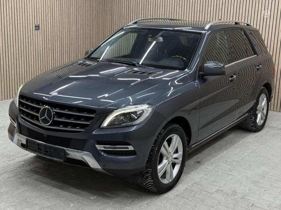 Grey Mercedes-Benz ML 350 2014 in Marijampole, with an engine capacity of 2.99 L and mileage of 291 thousand km for 16500 €, photo 10 on AUTOMOTO.COM.LV