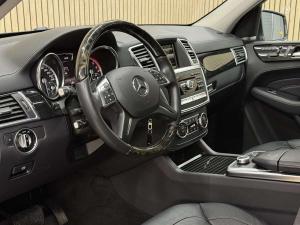 Grey Mercedes-Benz ML 350 2014 in Marijampole, with an engine capacity of 2.99 L and mileage of 291 thousand km for 16500 €, photo 25 on AUTOMOTO.COM.LV
