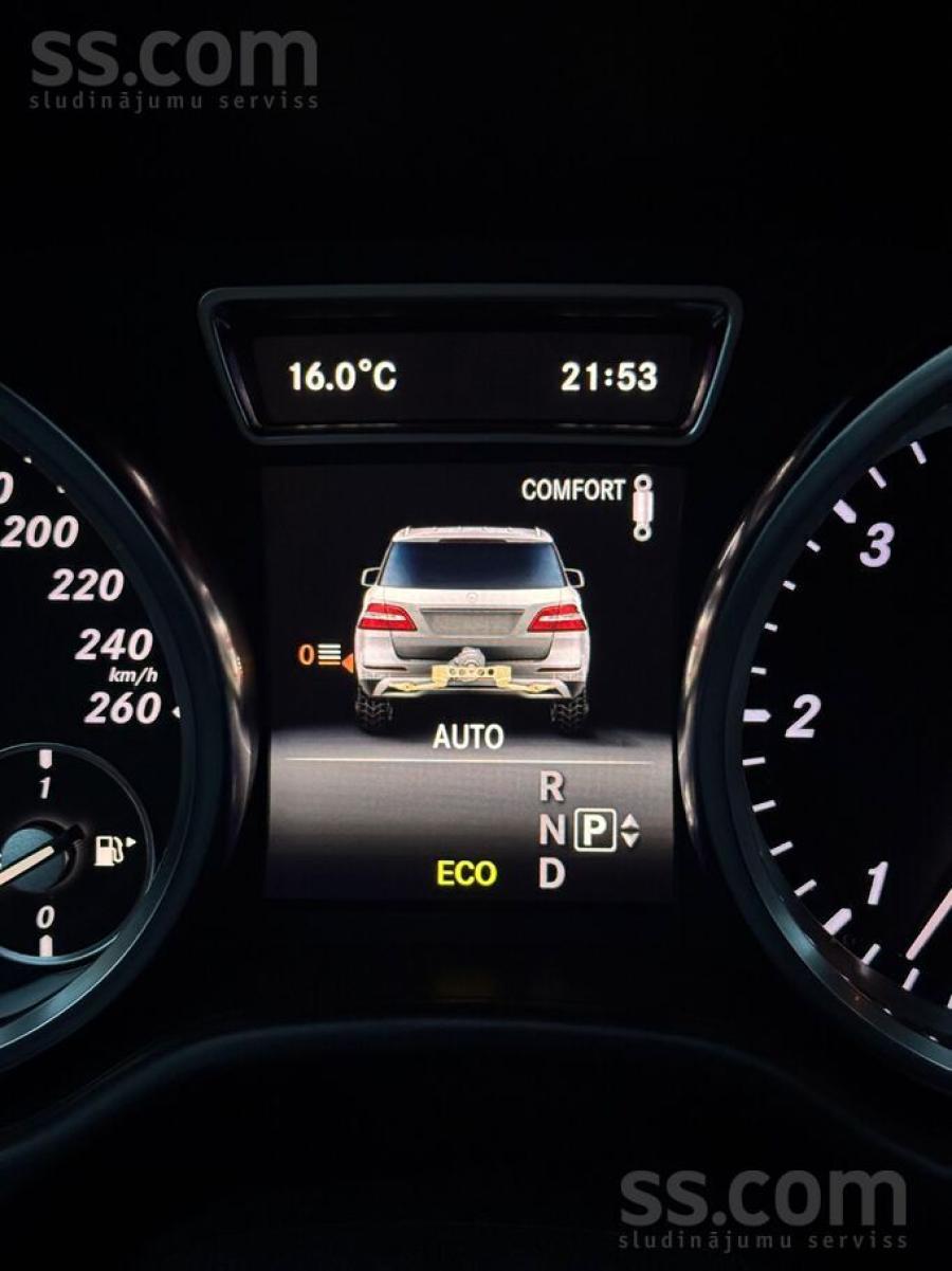 Pelēks Mercedes-Benz ML 350 2014 Rīga, ar dzinēja tilpumu 3.00 L un nobraukumu 289 tūkst. km par 13590 €, foto 29 vietnē AUTOMOTO.COM.LV
