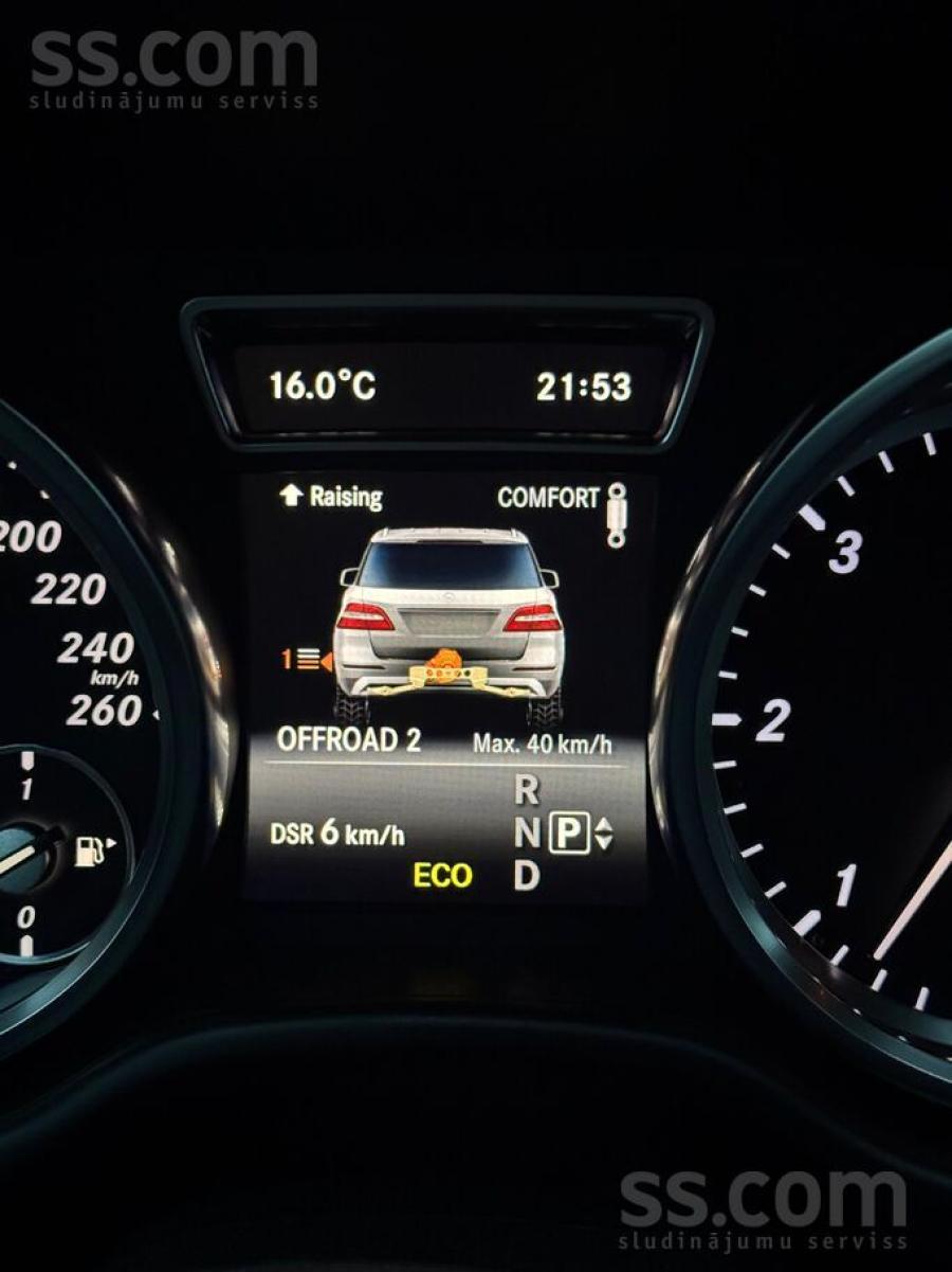 Pelēks Mercedes-Benz ML 350 2014 Rīga, ar dzinēja tilpumu 3.00 L un nobraukumu 289 tūkst. km par 13590 €, foto 31 vietnē AUTOMOTO.COM.LV