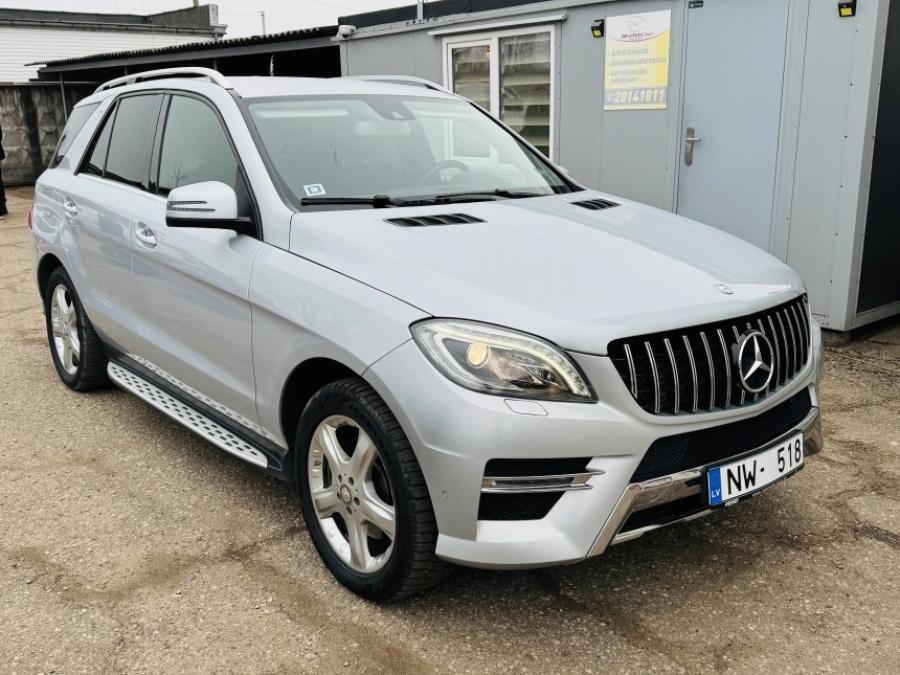 Pelēks Mercedes-Benz ML 350 2014 Rīga, ar dzinēja tilpumu 3.00 L un nobraukumu 208 tūkst. km par 17500 €, foto 3 vietnē AUTOMOTO.COM.LV